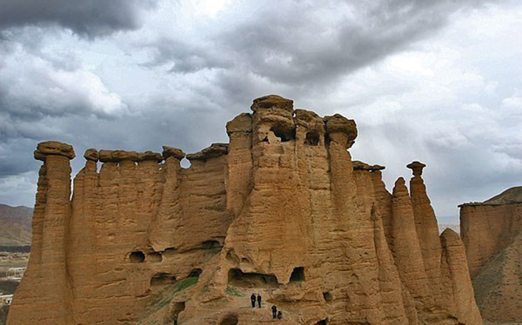 ماهنشان زنجان؛ از فراز تخت دیوها تا لب دریاچه پری